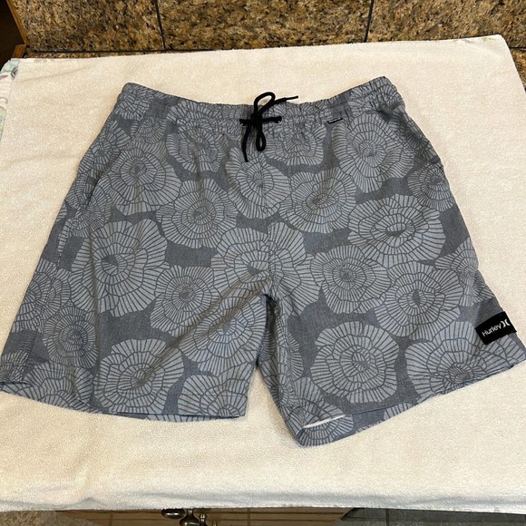 Hurley | Swim | Hurley Phantom Rare Flowers Mens Boardshorts Sz 32 Swim ...